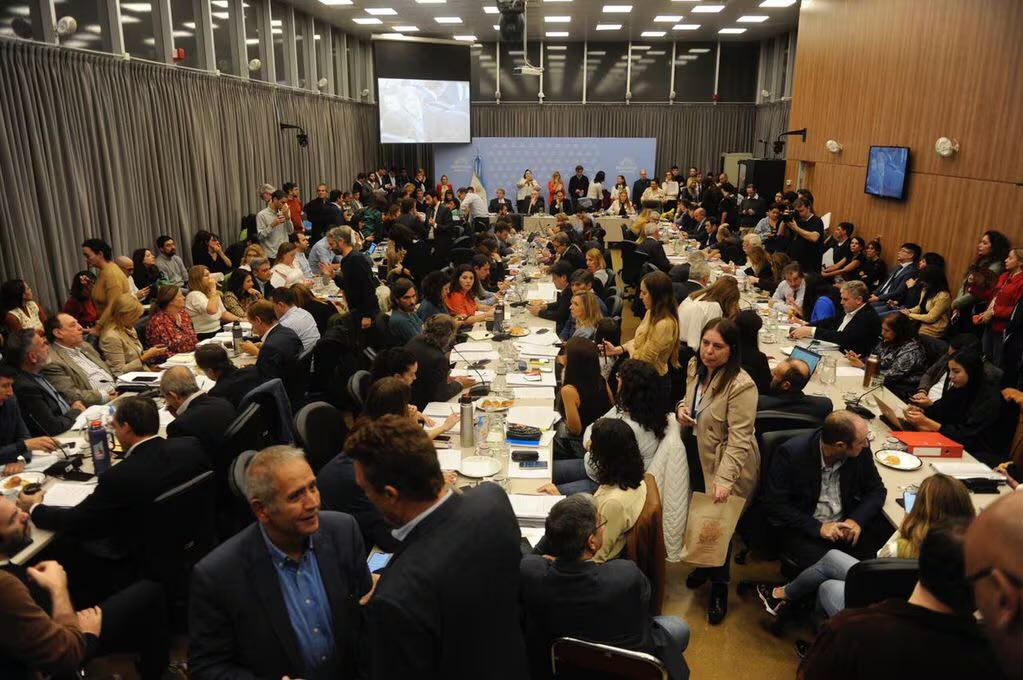 Ley Bases El Oficialismo Logró El Dictamen De Mayoría Para Tratarla El 9272