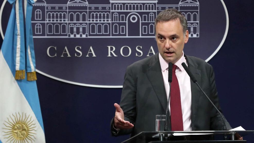 Adorni le dijo a la Diputada Del Plá que no existe la palabra ...