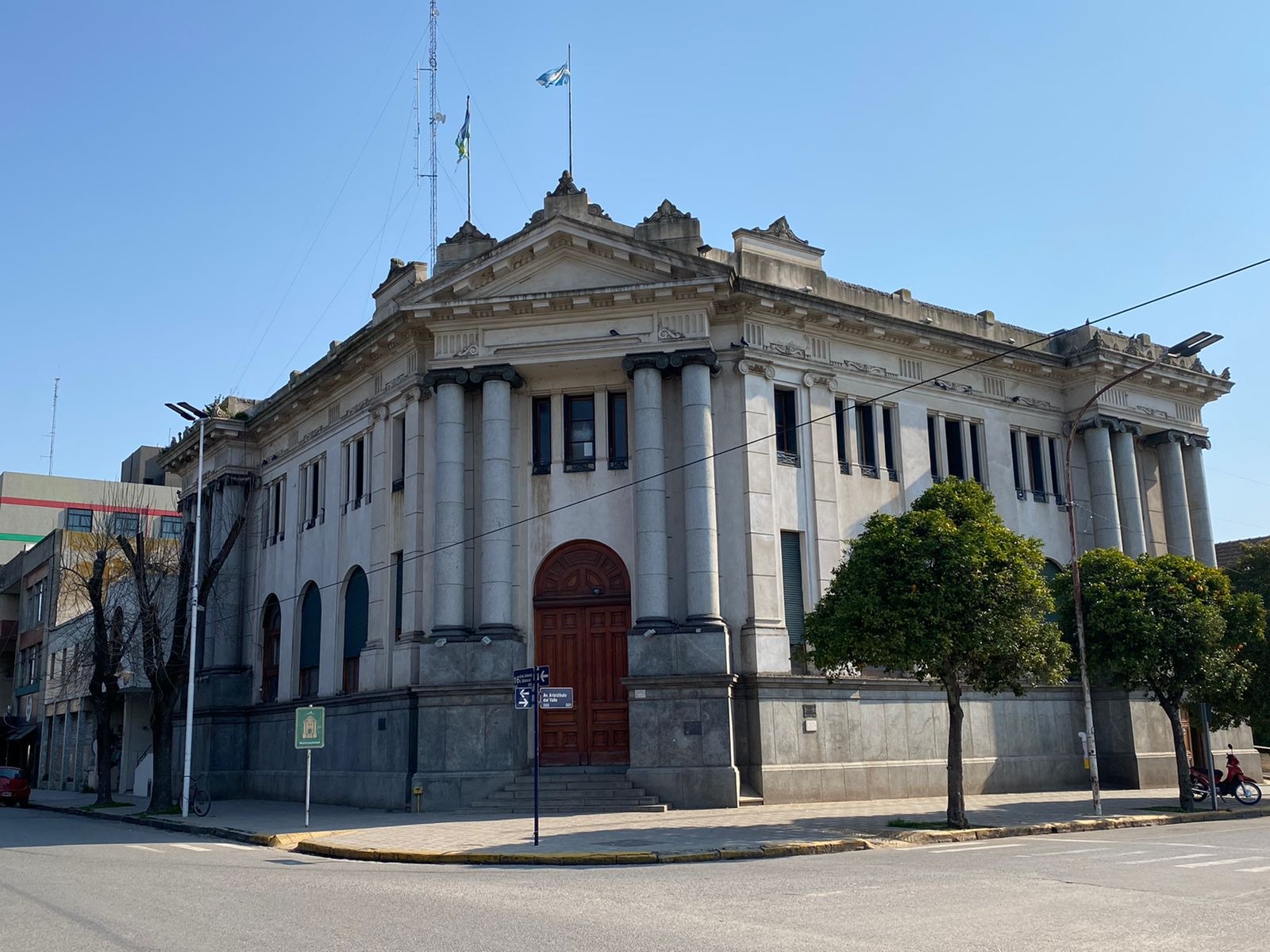 Balcarce: los municipales se declararon en estado de alerta e inician ...