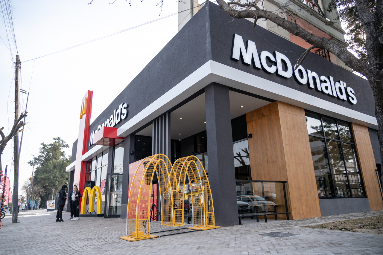 Adrogué: McDonald's abrió su local 225 en el Boulevard Shopping – La ...