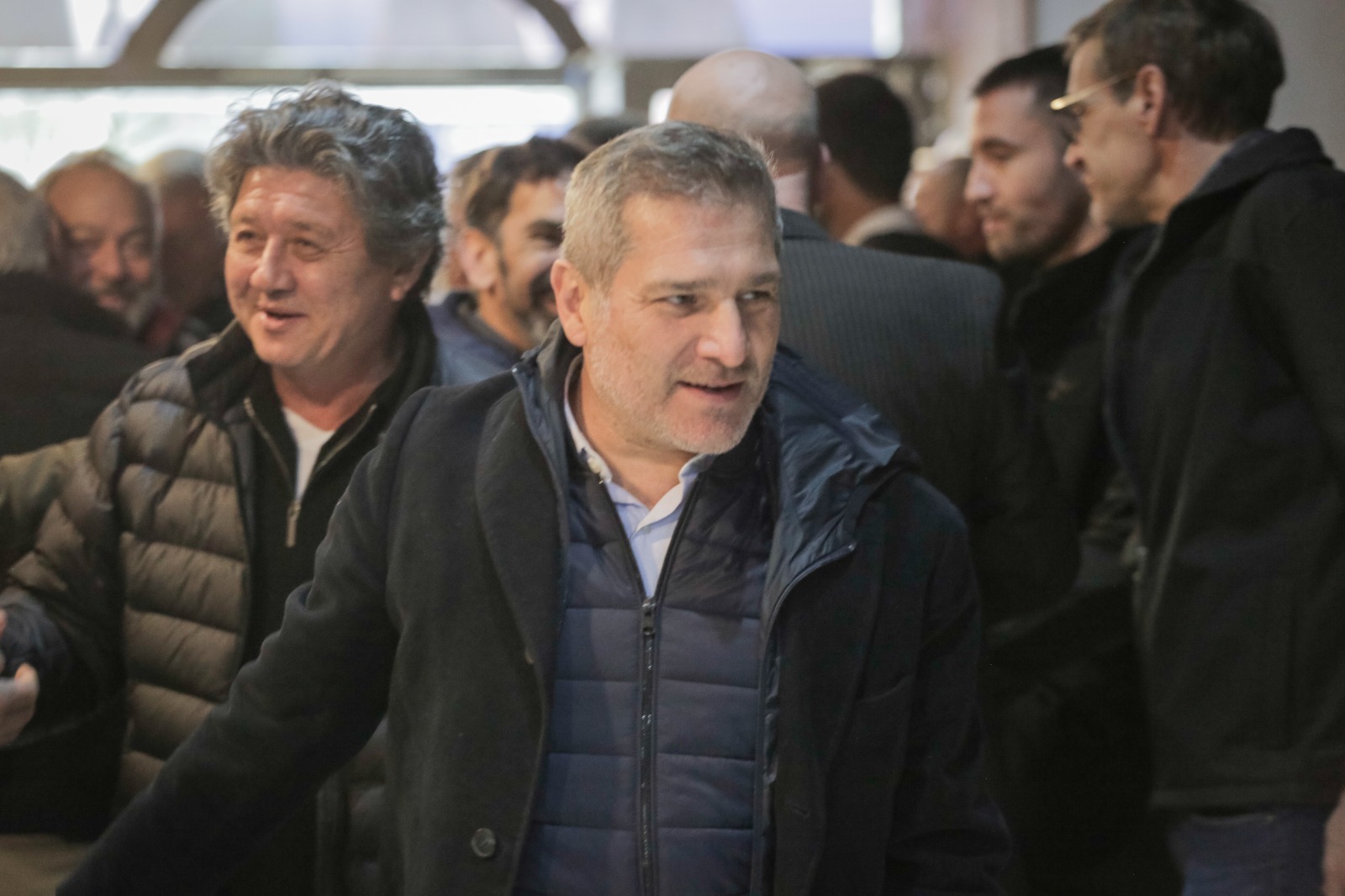 Legislatura bonaerense: los senadores de LLA dialoguistas cambian de ...