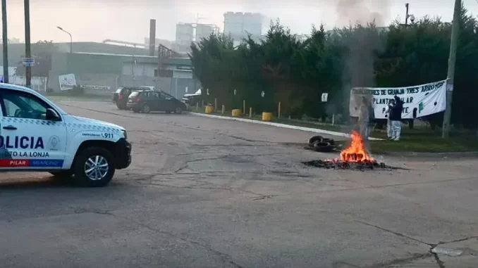 Paro en Granja Tres Arroyos: trabajadores protestan por salarios ...