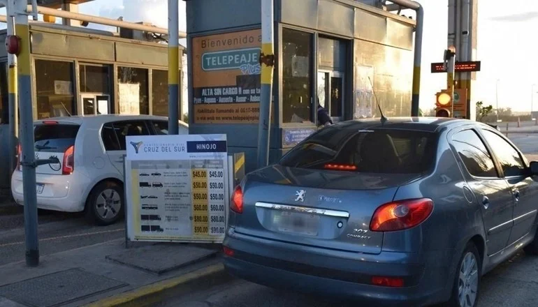 Concejales repudian despidos en el peaje de Olavarría tras la ...