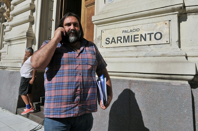 Baradel denunció amenazas: "Tu familia va aparecer muerta" – La Noticia 1