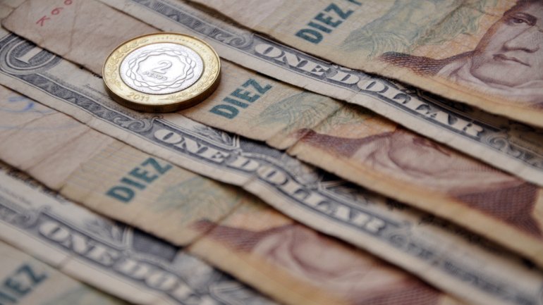 Cotización del dólar: El oficial estable y el blue supera los 12 pesos ...