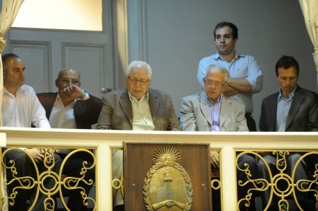 Emotivo homenaje a Frígoli, "el Intendente que volvió a los andamios ...