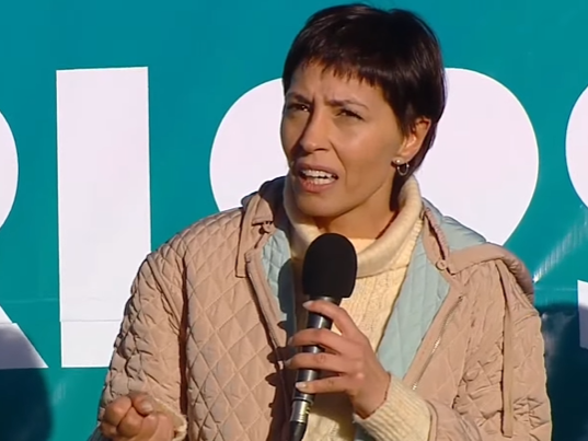 "Con Mayra no se jode": Ante las denuncias, hubo cántico y respaldo ...